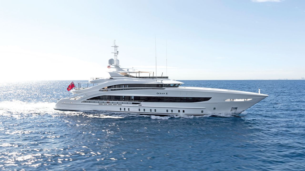 On Board 49m M/Y Ocean Z with Capt. Billy Lockhart